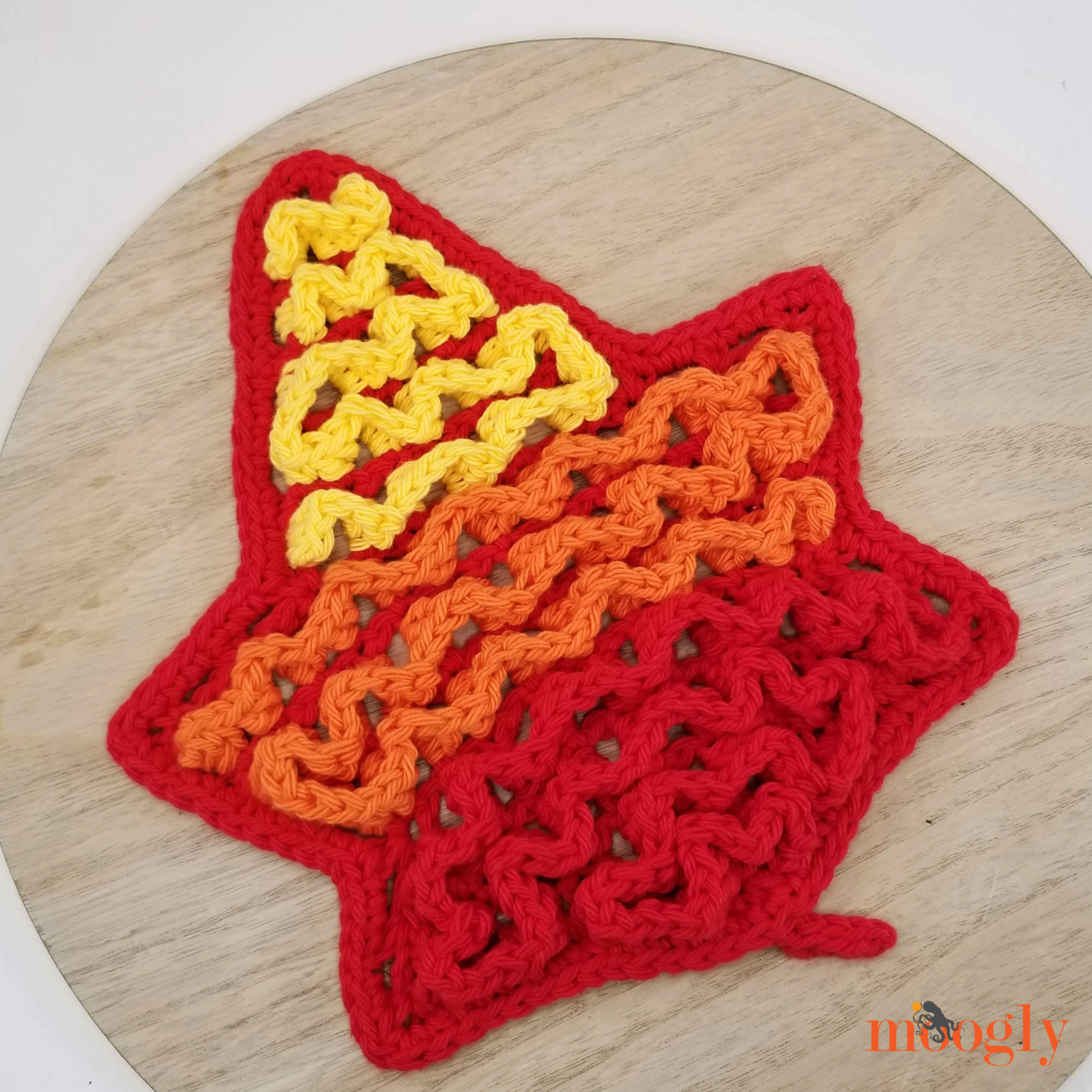 Leaf Wiggle Trivet - Free Crochet Pattern on Moogly