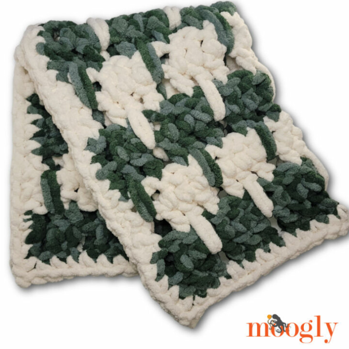 Winter Lark Blanket - Free Crochet Pattern on Moogly