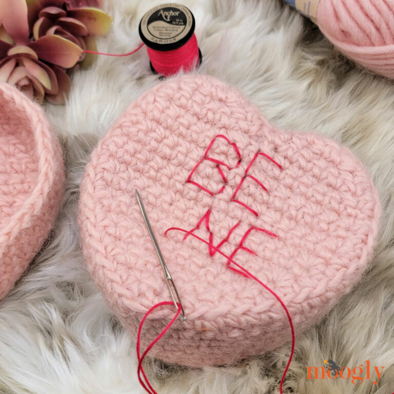 Conversation Heart Crochet Box - Free Pattern on Moogly