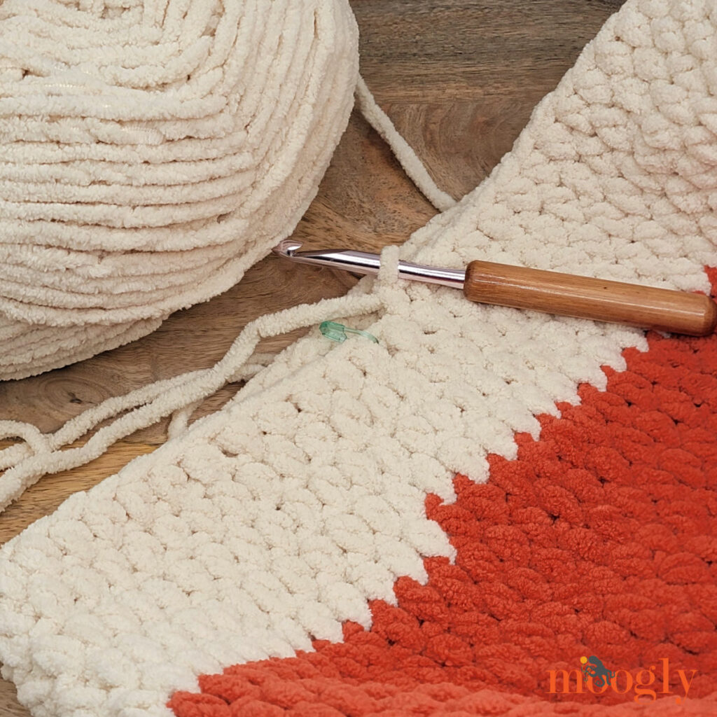 Fox Squish - Free Big Amigurumi Crochet Pattern on Moogly