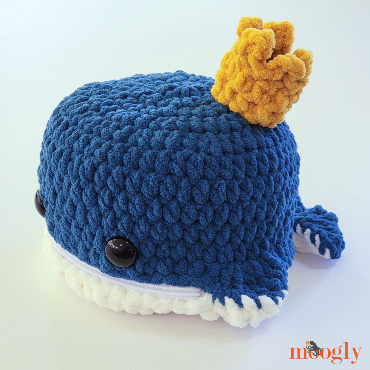 Blue Whale Zipper Pouch Free Crochet Pattern - Moogly