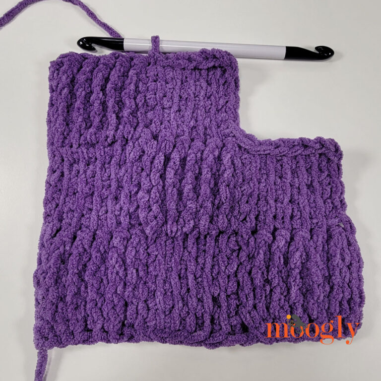Corner to Corner Tunisian Pixel Blanket - Free Crochet Pattern