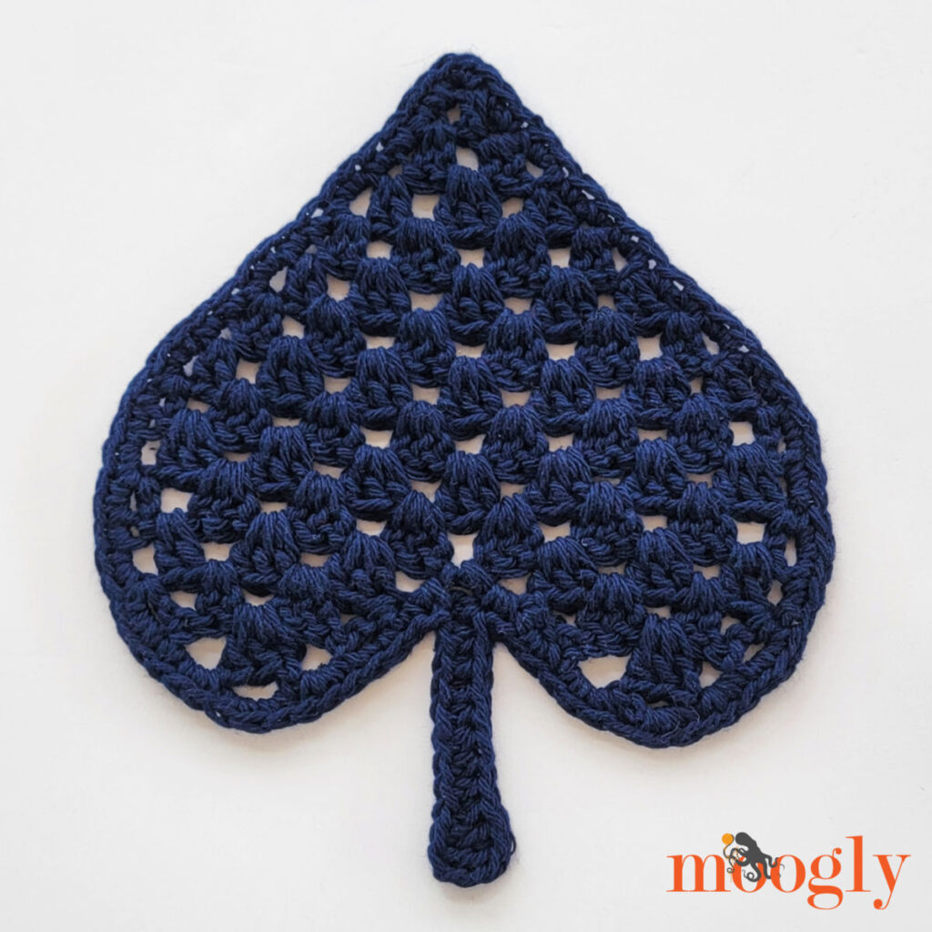 Spade Shaped Cloth - Free Crochet Pattern on Moogly
