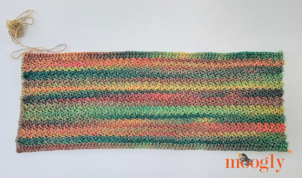 Perfect Point Cowl Crochet Pattern - Moogly