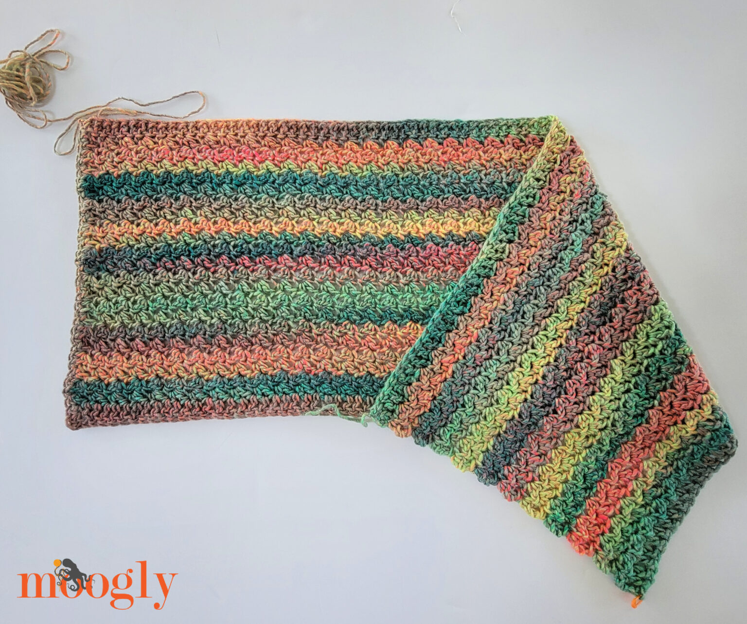 Perfect Point Cowl Crochet Pattern - Moogly
