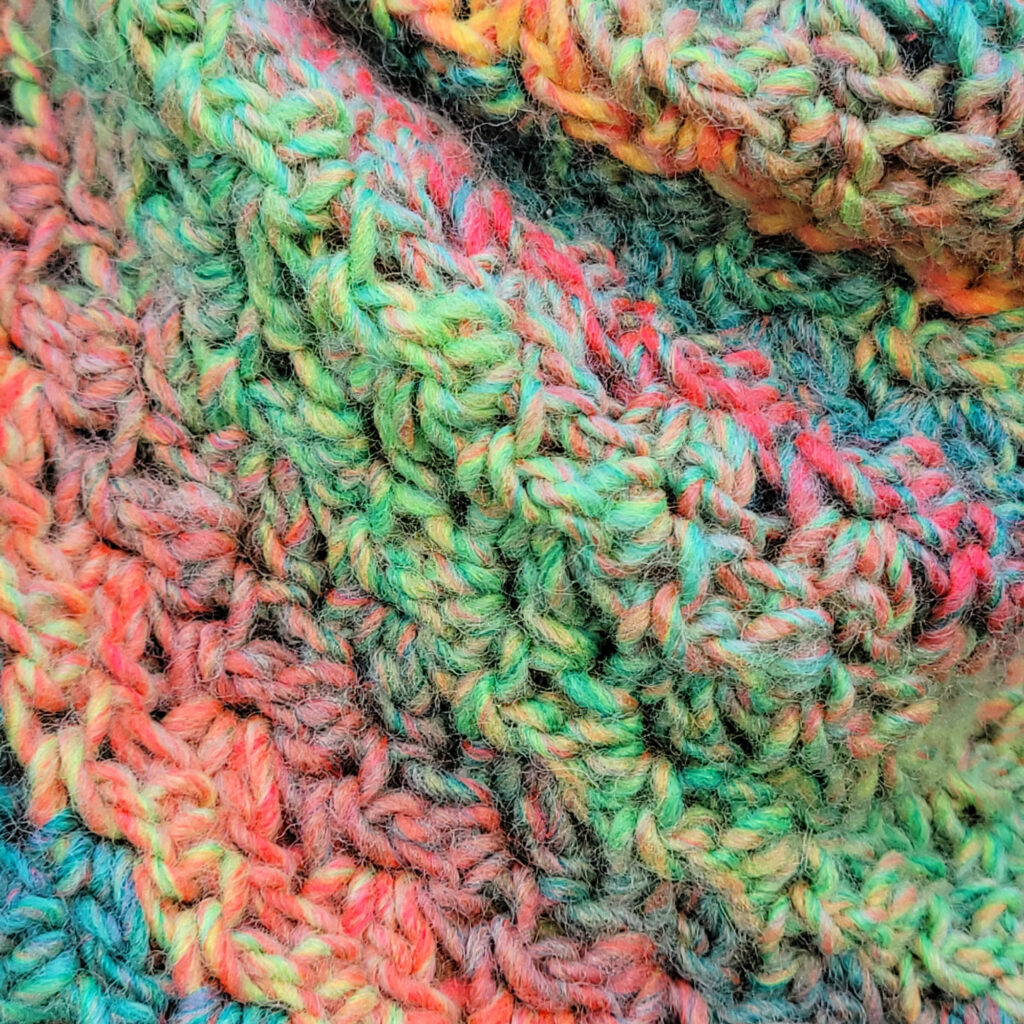 Perfect Point Cowl Crochet Pattern - Moogly