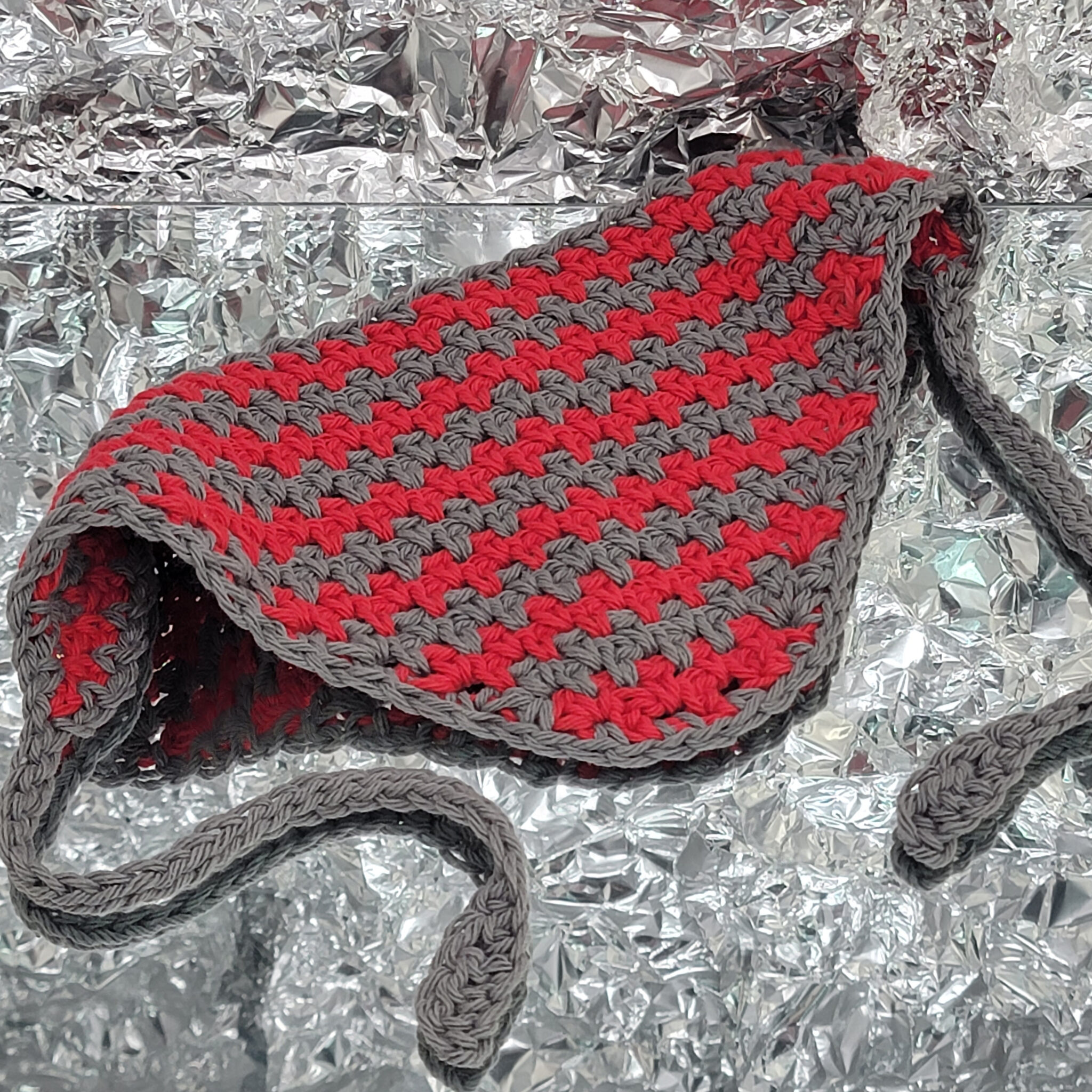Preppy Puppy Bandana - Free Crochet Pattern on Moogly